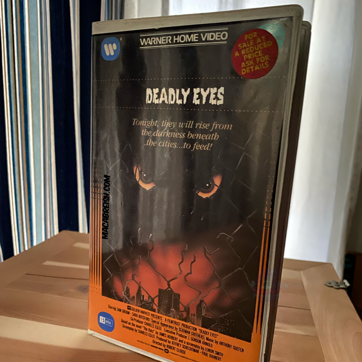 Macabre…ish Horror Review: Deadly Eyes – Macabre...ish